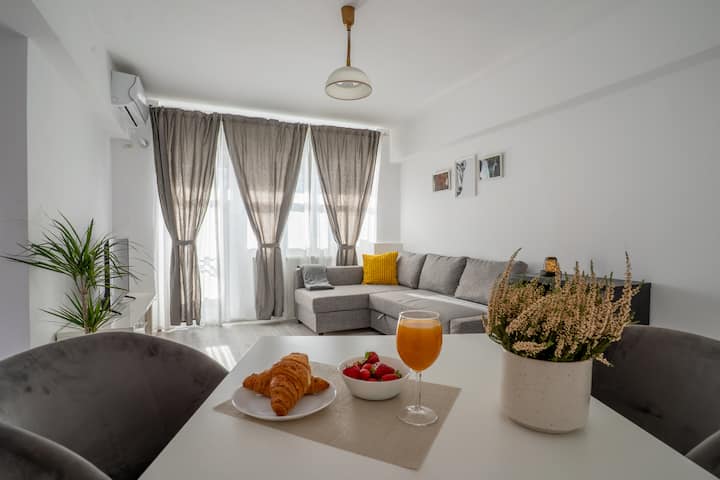 Downtown | Moon 21 Apartment Cismigiu Park - Bucarest