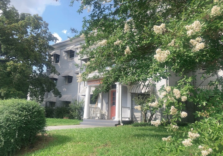 Spacious Apartment - Long Term Stay Welcome - Eden, NC