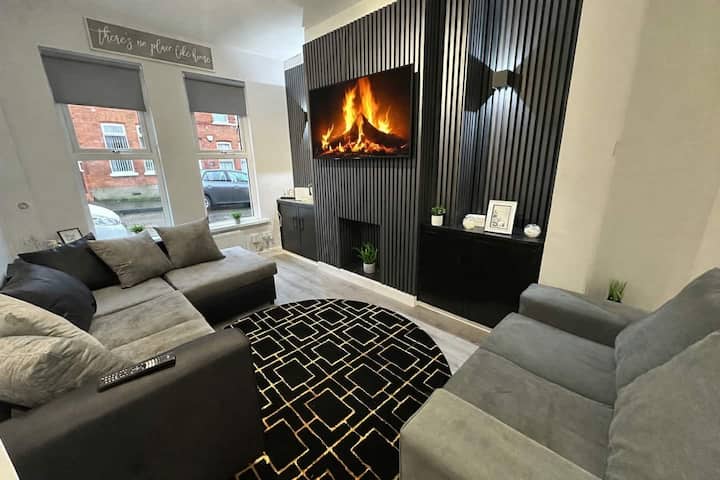2 Bed City Side House - Belfast