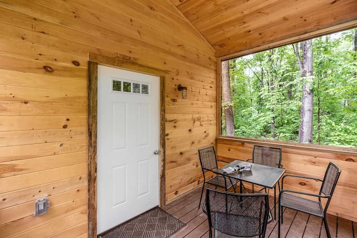 Cozy Cabin Pet Friendly - Beach Road, ME