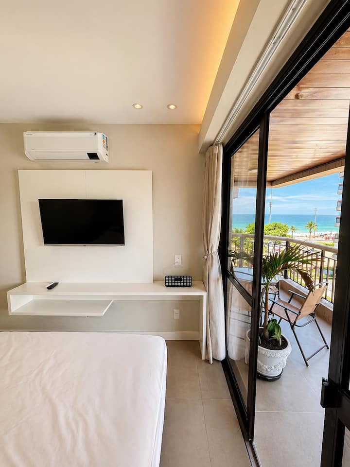 Your Beachfront Retreat In Barra - Rio de Janeiro
