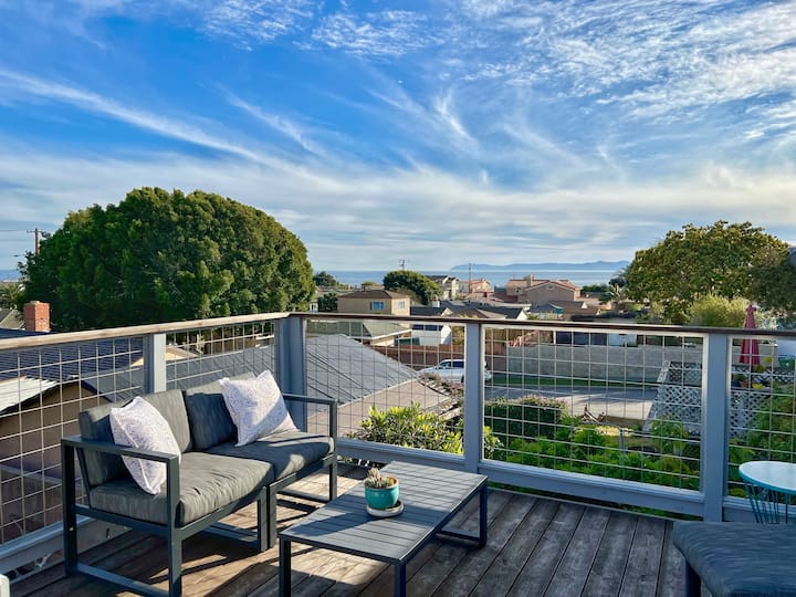 Ocean View, Hot Tub, Large Outdoor Patio - Los Angeles, CA