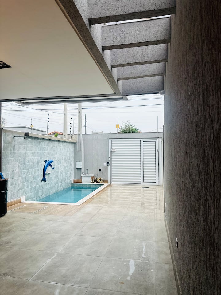Casa Com Piscina Acomoda 10 Pessoas - Santos