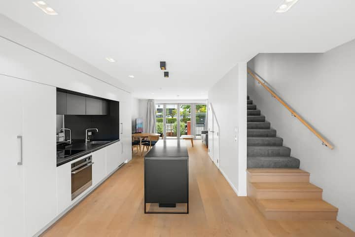 City Calm Retreat – 2br, 2ba, Free Parking - Christchurch