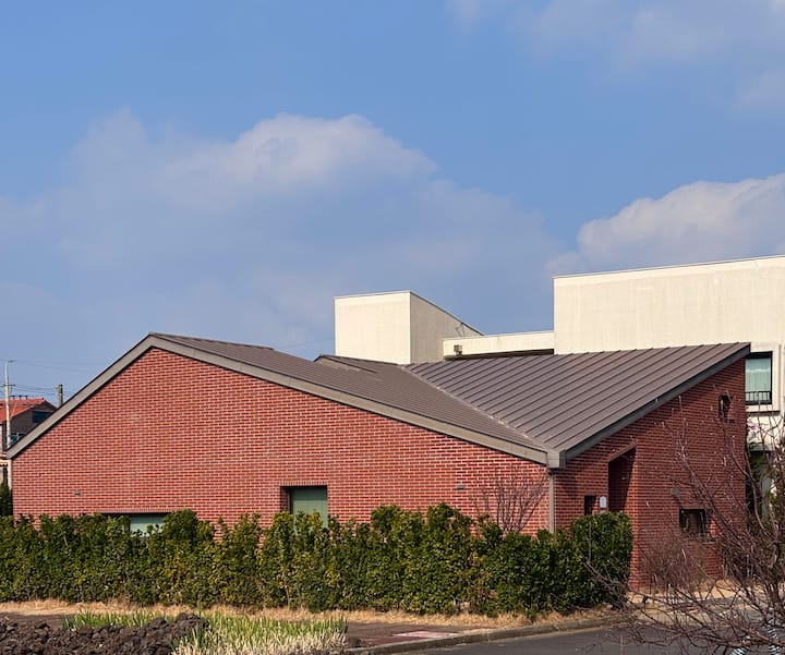 아르떼 스테이 제주-화가의 집
Stay With Art, Live Like Home - Jeju-si