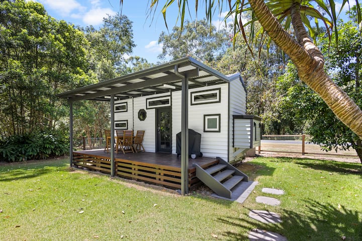 Rural Oasis-tiny Home| 2br Cabin + Outdoor Firepit - Palmwoods