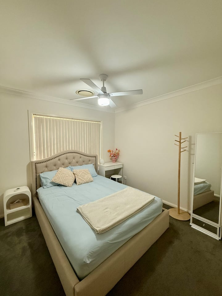 Private Furnished Room - Liverpool