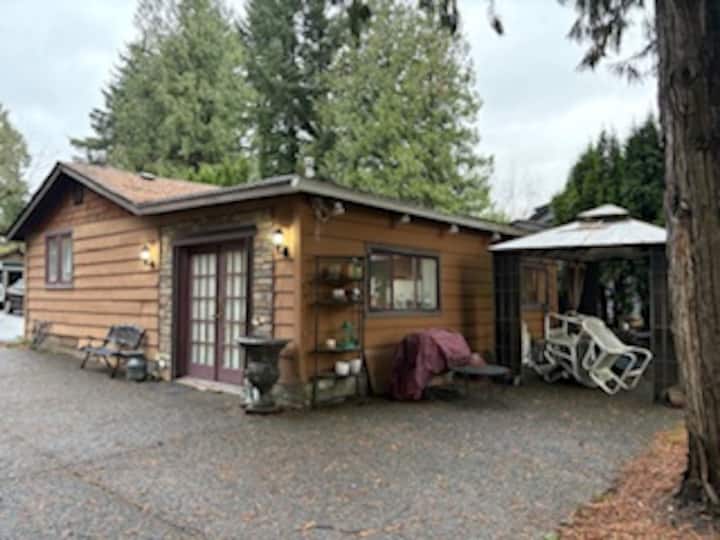 Hatzic Lake Cottage #2! - Mission