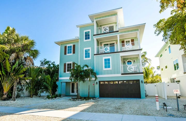 Luxury House W/ Heated Pool & Spa, Walk To Beach - Sarasota, FL