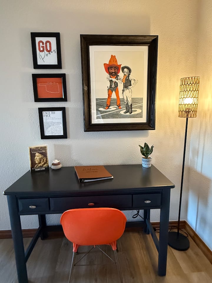 Pete’s Palace- Walk To Boone Pickens & O'brate! - Stillwater, OK