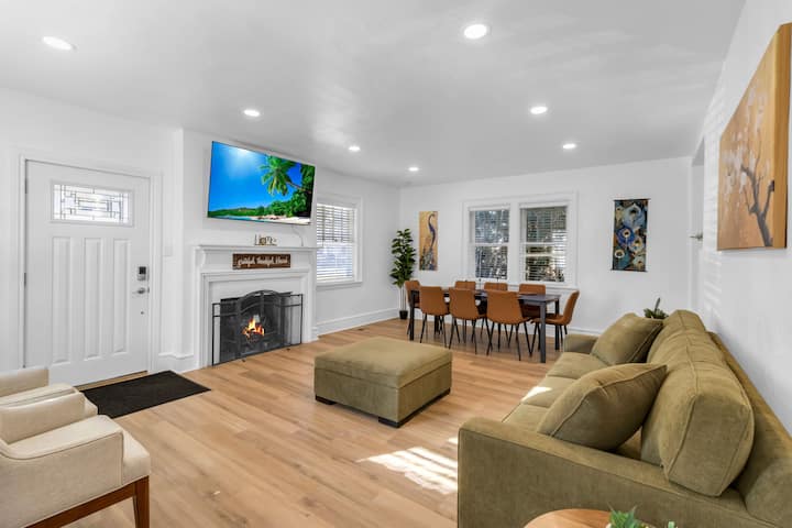 Beautiful 4br Retreat Minutes From Niagara Falls - Niagara Falls, NY