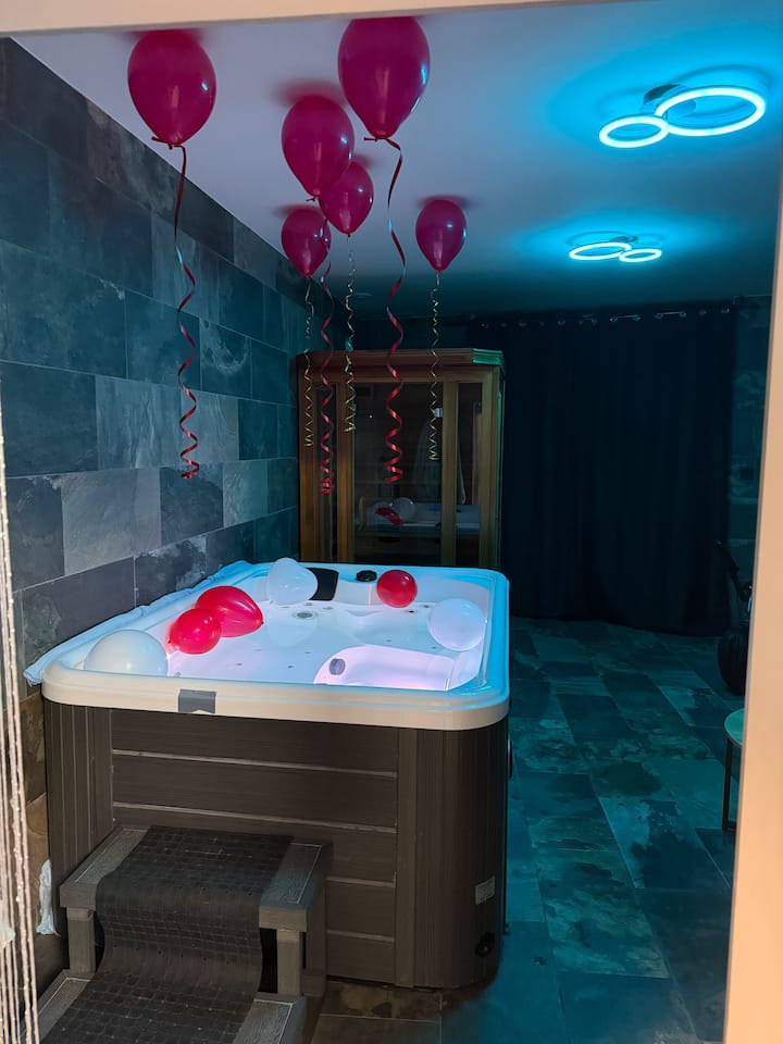 Suite De Luxe Avec Jacuzzi, Spa, Sauna - Plage de Frontignan