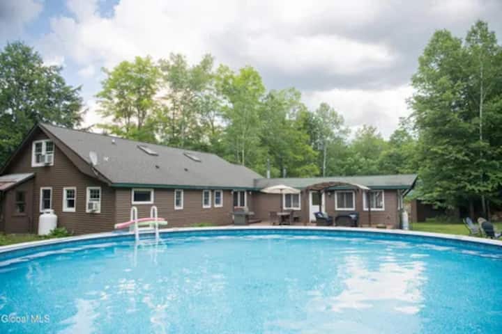Four Season Adirondack Forest Retreat - Adirondack, NY