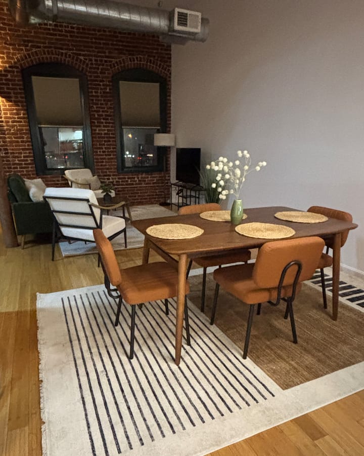 Gorgeous Loft Apartment - Worcester, MA