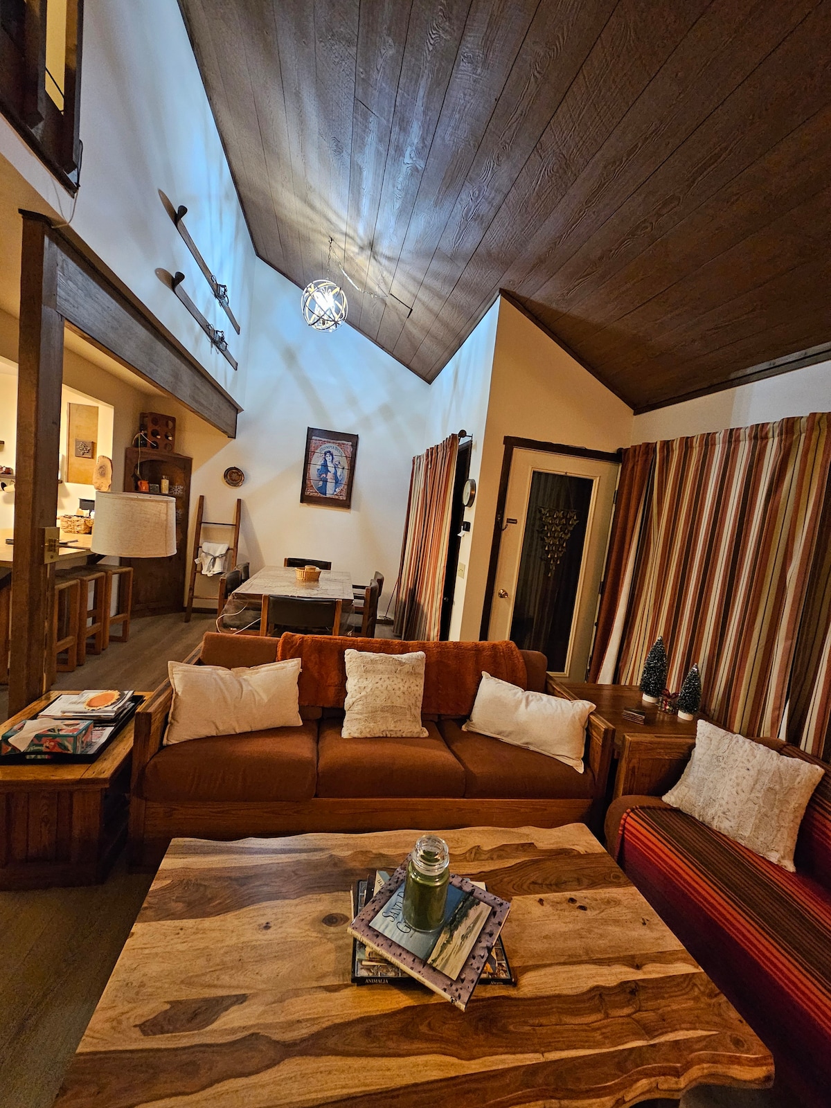 Vue imprenable et pistes de ski à quelques minutes - Cabanes à louer à ...