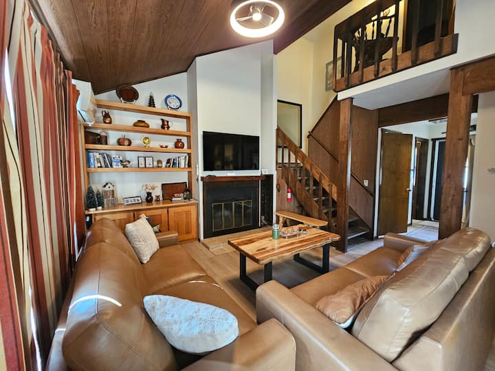 Lofty View & Ski Slopes Minutes Away - Greek Peak Mountain Resort, Cortland