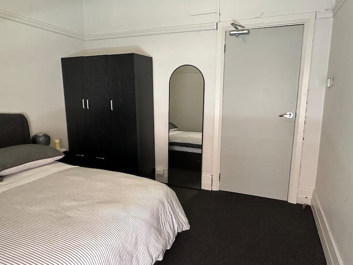 5 Minutes To Central Sydney - Lord Raglan Hotel - Sydney