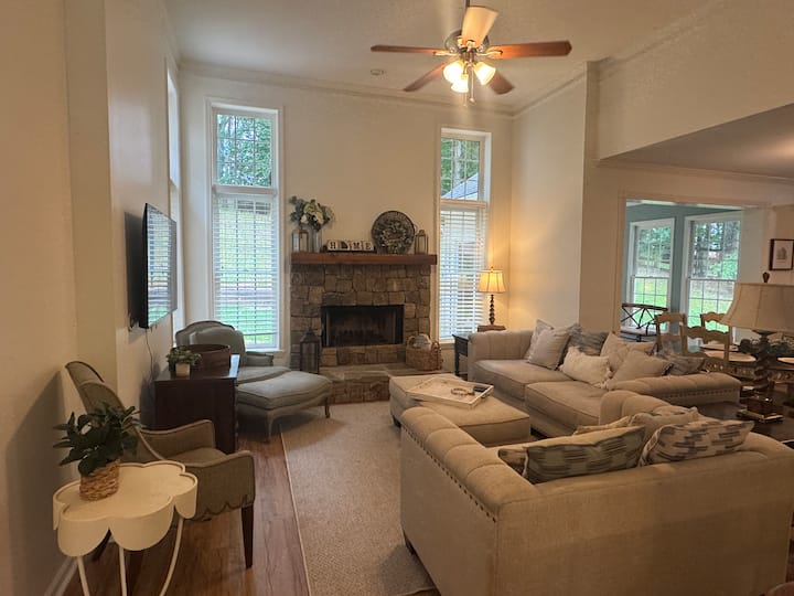 Family Lake House W/ Lake Access – Near Lake Point - Canton, GA