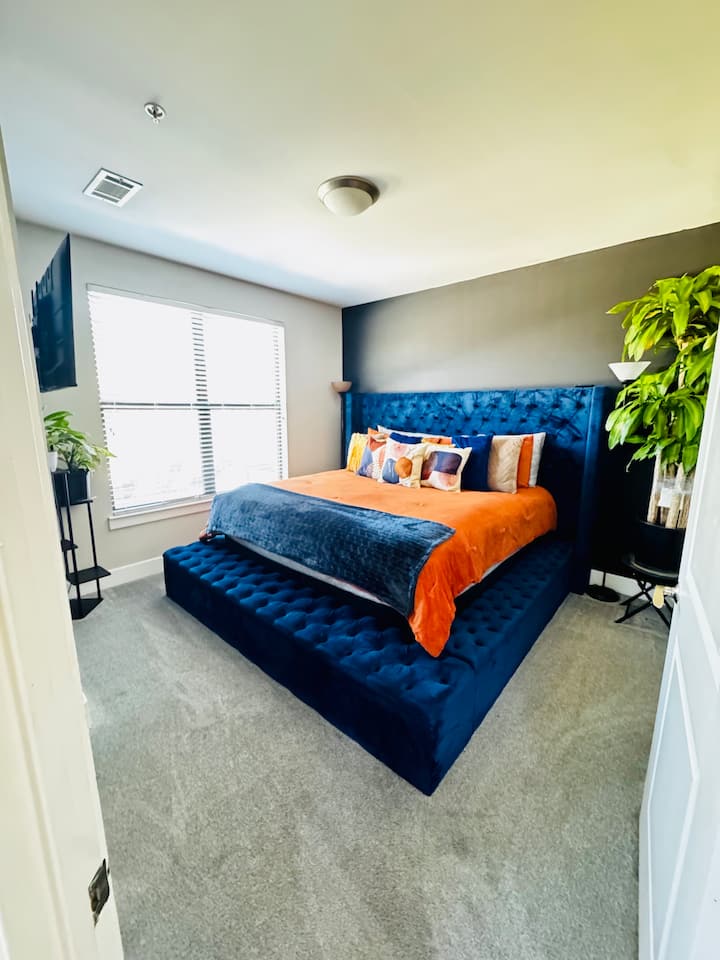 Teejay’s Bachelor Pad. - Atlanta, GA