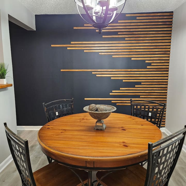 Convenient 3 Bed/2.5 Bath, Townhome - Raleigh, NC