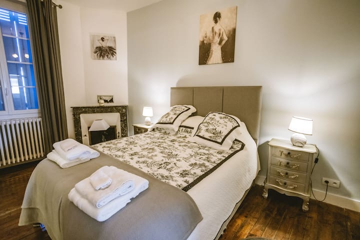 Montague Court, Chambre 3, Ribérac - Ribérac