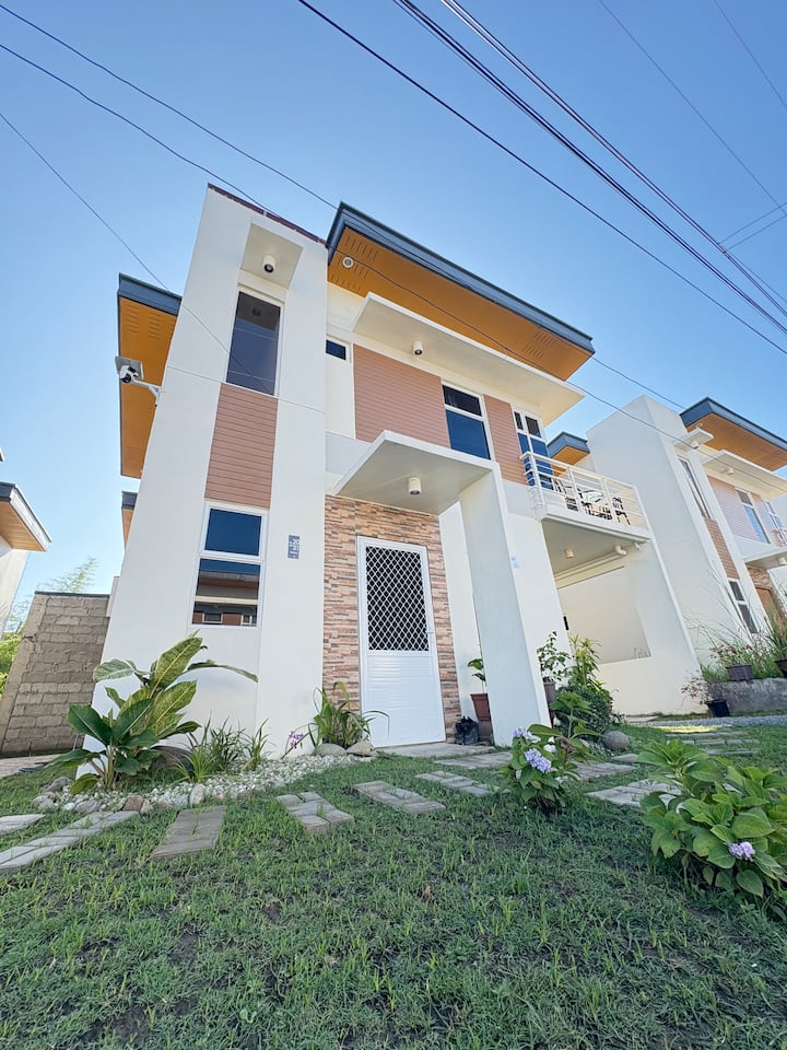 Olives&stones Homestay - Velmiro Uptown Cdo - Cagayan de Oro