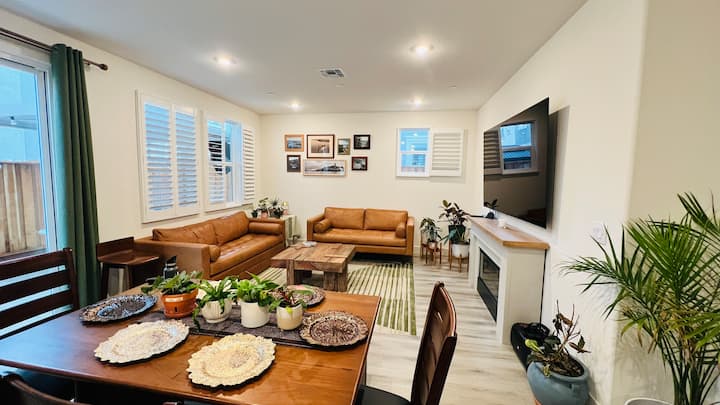 Gateway To Napa: New Cozy, Clean Private Room - Napa Valley, CA