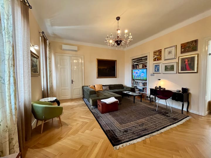 Large Sun-filled 2br Apartment Near City Center - Rijeka