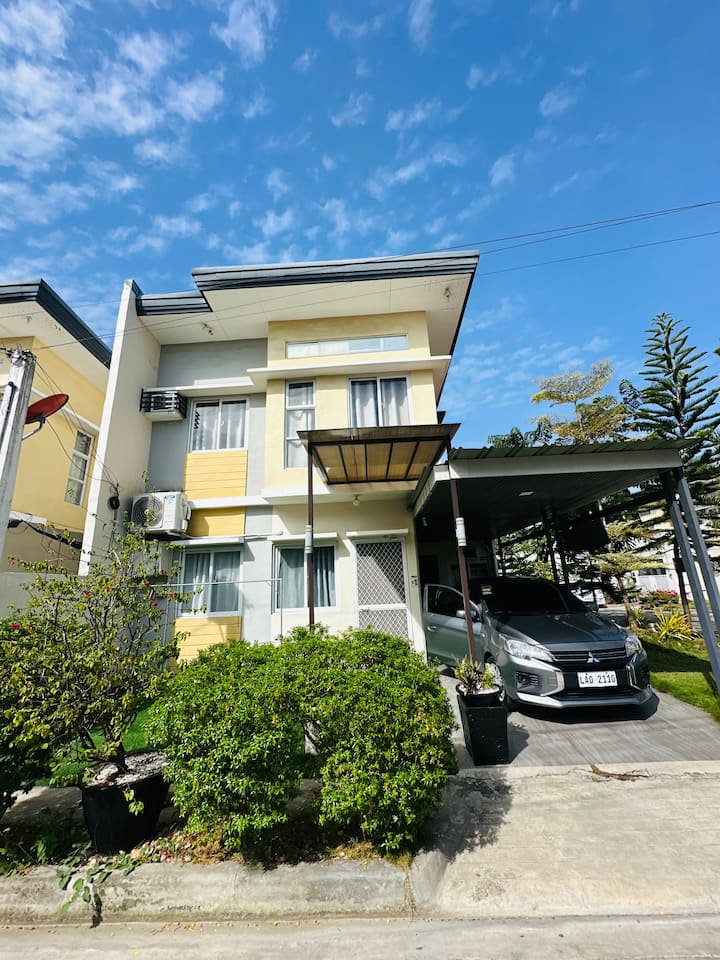 Diamond Fuchsia Near Sta Lucia Mall And Airport - Davao City