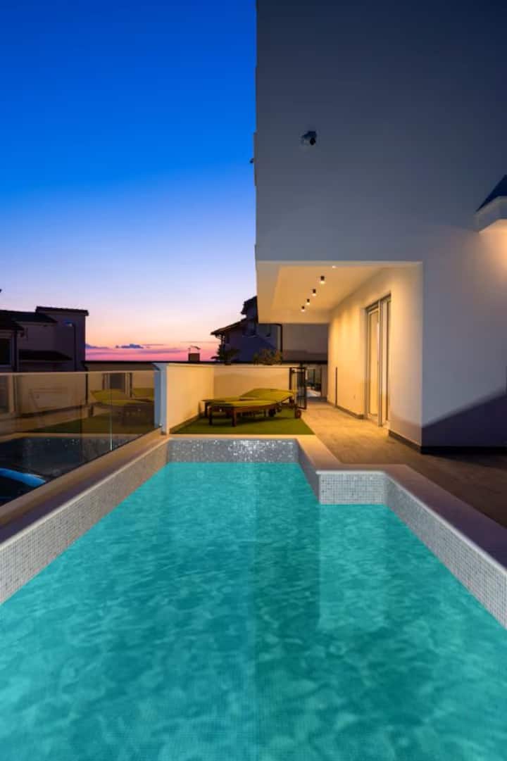 Aquarelle 2-luxury Duplex ·Private Pool & Sea View - Primošten