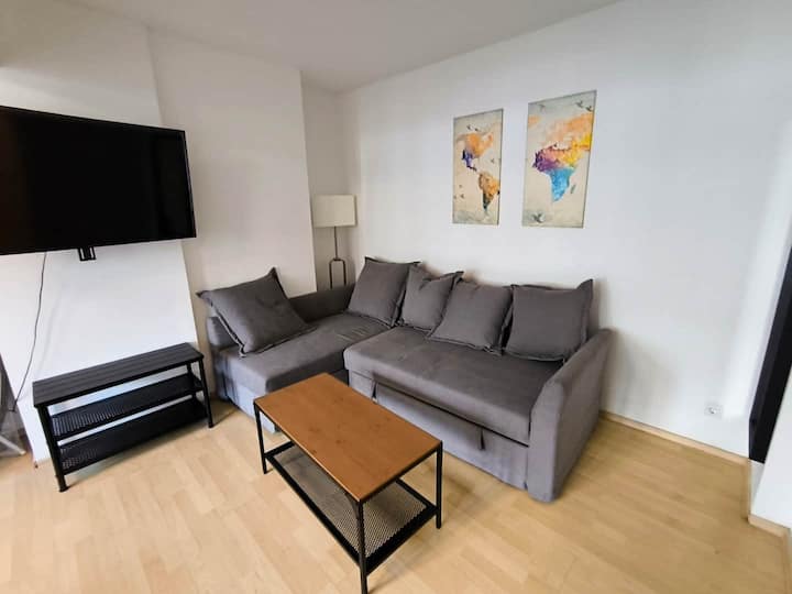 Charming Apartment In The Heart Of The City! - Düsseldorf