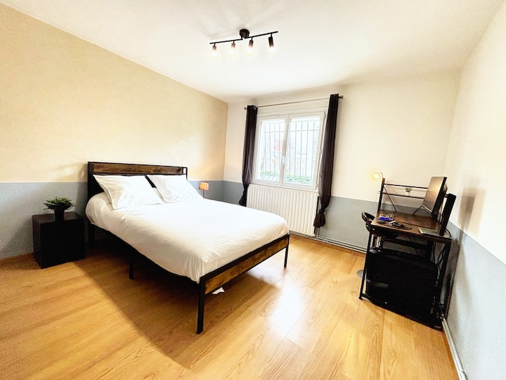 Grande Chambre 15m² Literie Confort - Alco Tram L3 - Montpellier