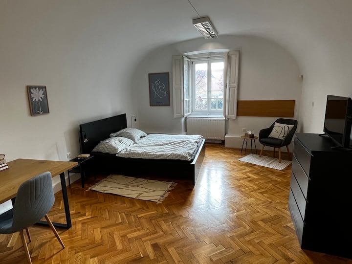 Rose Garden Apartments 3 - Pécs