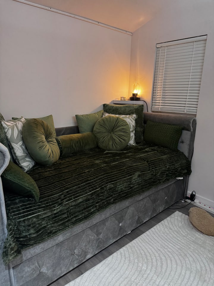 Summerhouse Retreat Near Airport City Centre & Nec - Birmingham