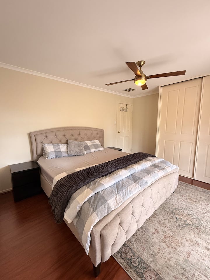 Private Room In Adelaide - Salisbury