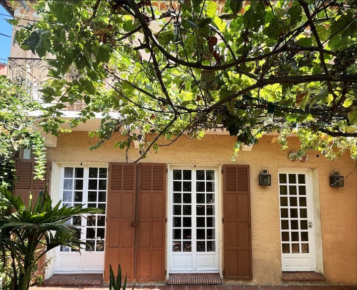 Typical French Home From The Early 19th Century. - Cagnes-sur-Mer
