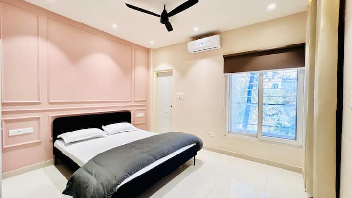 丈 Colivia Homes 2.0-modern 2bhk Premium Suite - Lucknow