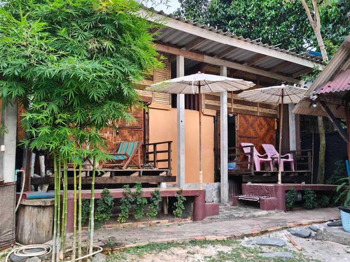 Relax Beach House One - Ko Lanta