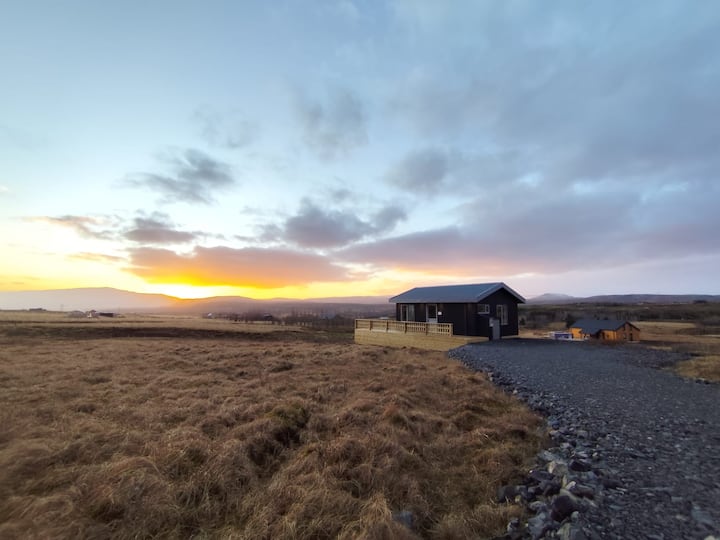 Cozy Modern House With Mountain & Aurora Views - Iceland