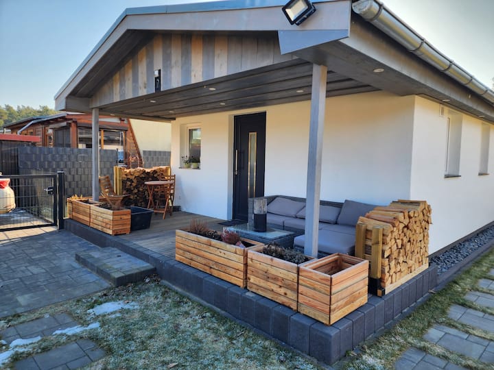 Kleines Gemütliches Ferienhaus Mit Eigenem Garten - Beeskow