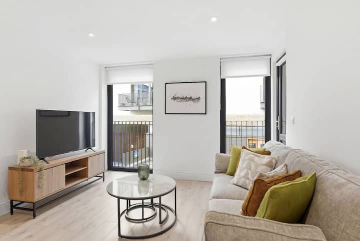 Brand New 2 Bedroom Apartment In Centre Of Village - Swords