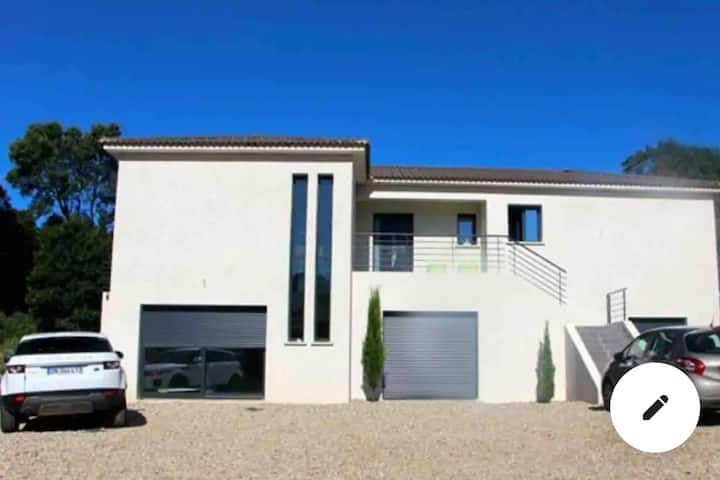 Maison - Aéroport de Bastia Poretta (BIA)