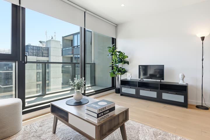 Sky High Southbank 1br With Pool & Gym - Melbourne
