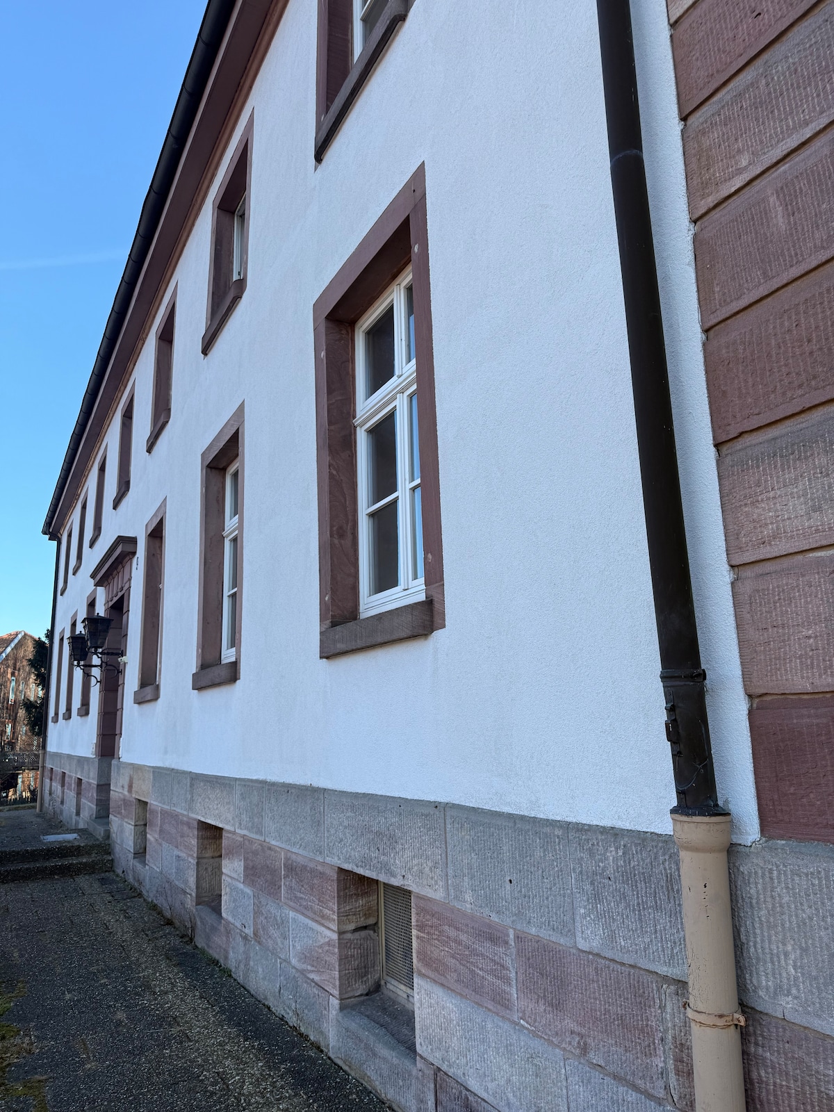 Tiempo libre en el apartamento antiguo de la estación de tren ...