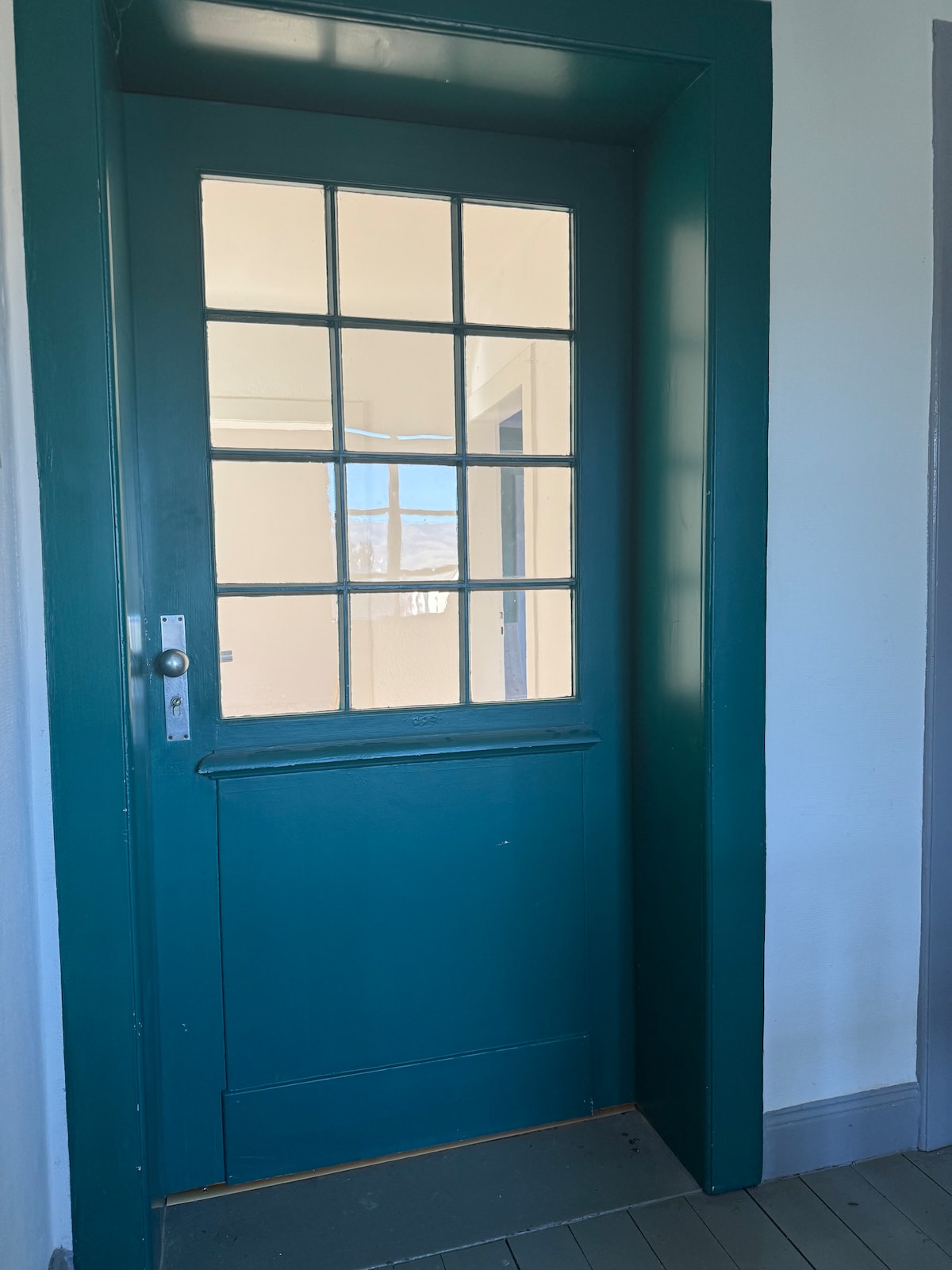 Tiempo libre en el apartamento antiguo de la estación de tren ...