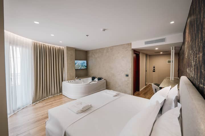 Ermes Deluxe Suite With Balcony - Durazzo