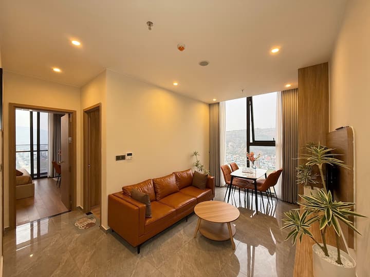 Căn Hộ 2 Ngủ Luxury , ĐẹP , Có Ban Công - Hạ Long