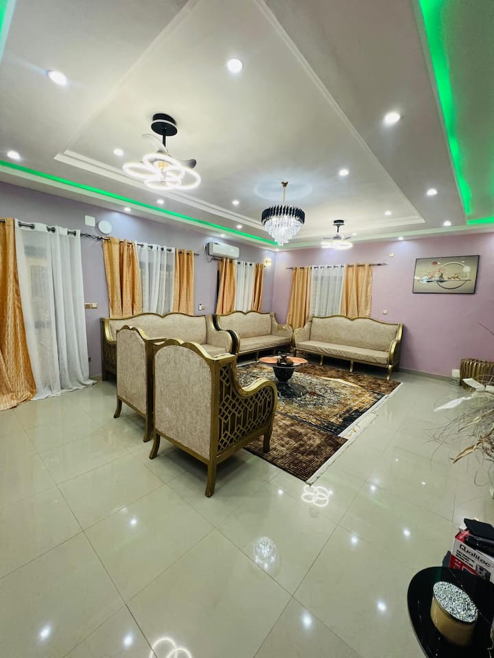 Appartement Meublé Type F5 - Bamako