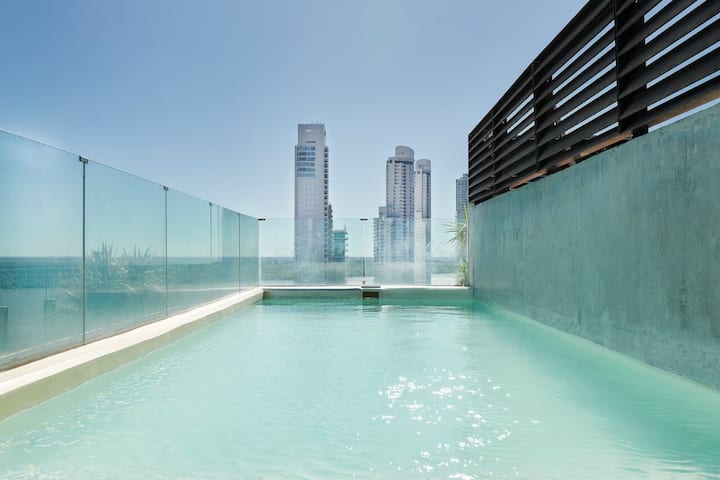 Dazzler Rosario| 2 Twin Beds| Near Shops & Dining - Rosario
