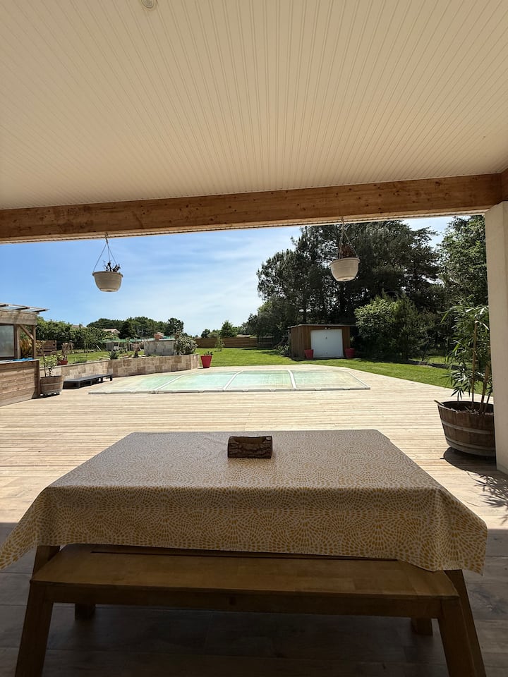 Grande Maison Familiale - France
